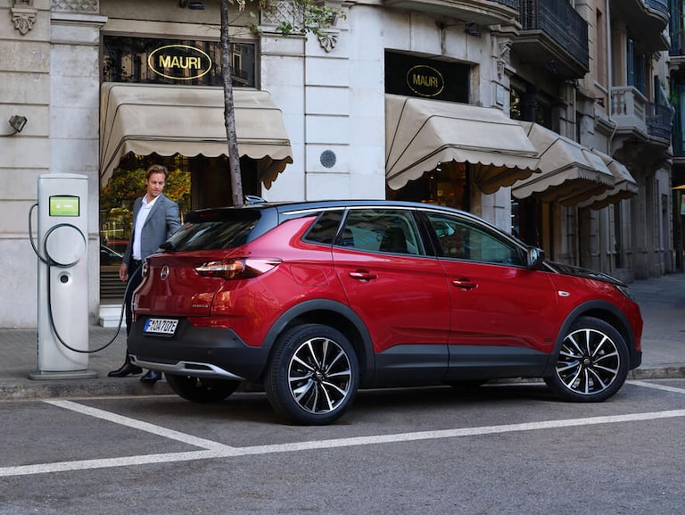 Opel Elektro | BEV, PHEV & EREV | Opel AT